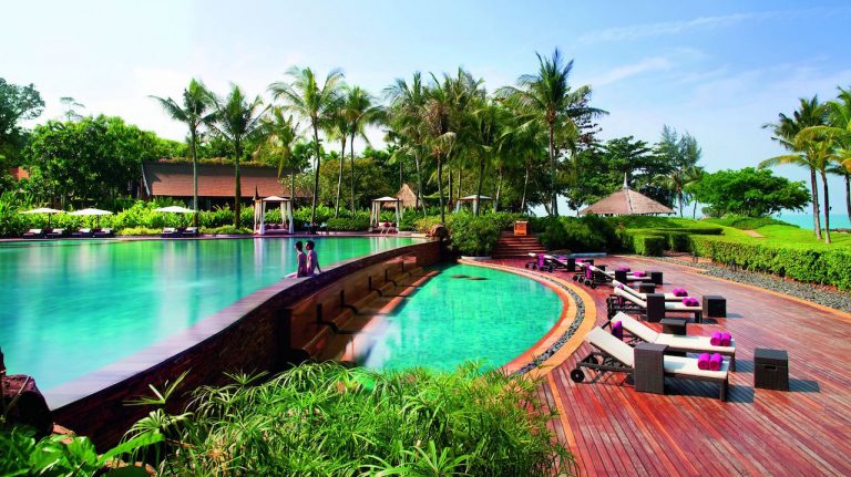 The Most Beautiful Beachfront Luxury Hotels and Resorts in Thailand