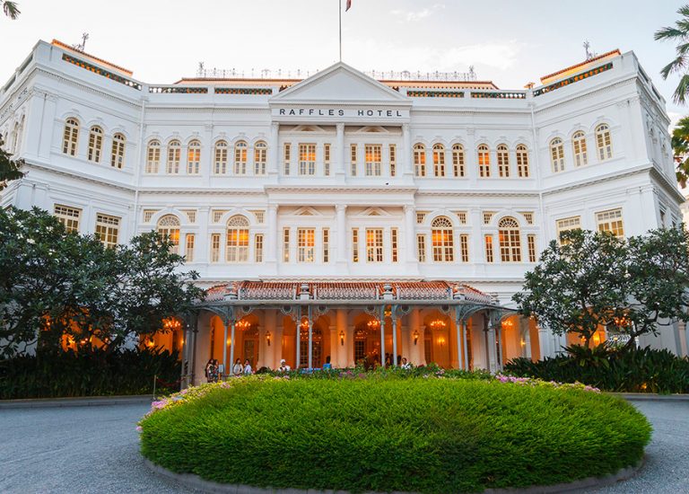 10 Best Luxury Hotels and Resorts in Singapore - Truly Classy