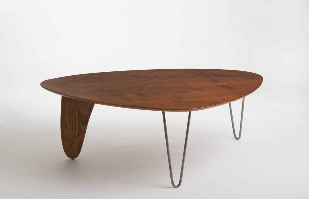 The Iconic Minimalist Furniture Designs of Isamu Noguchi - Truly Classy