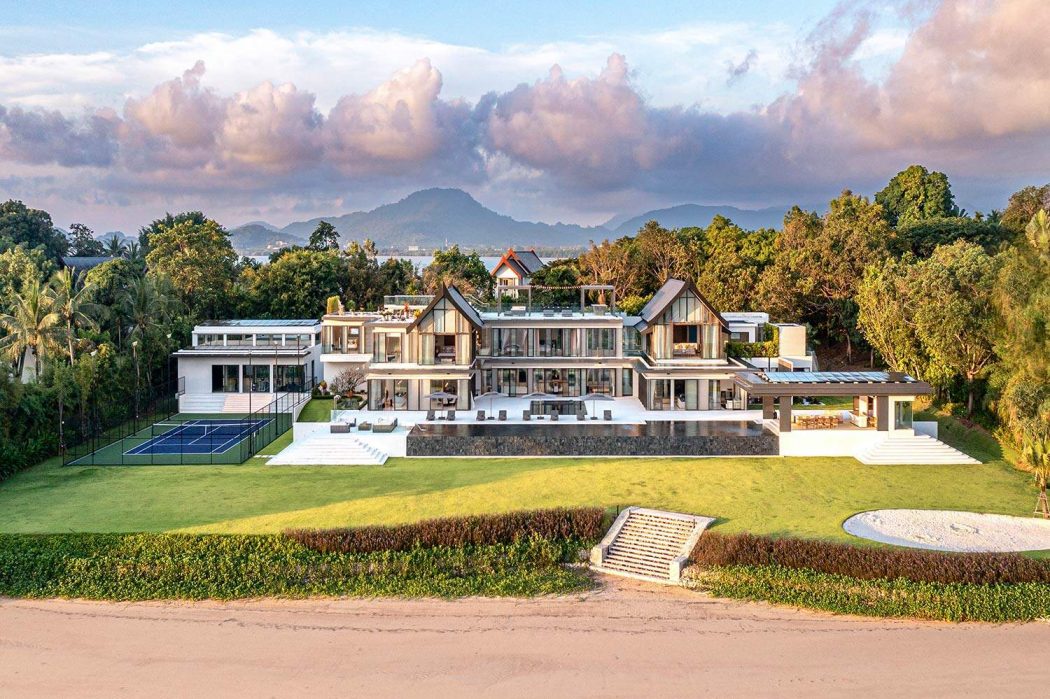 The Luxury Signature - Truly Classy